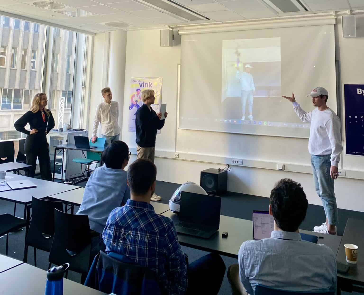 MIX301: Augmented reality prototypes with full body tracking - TekLab